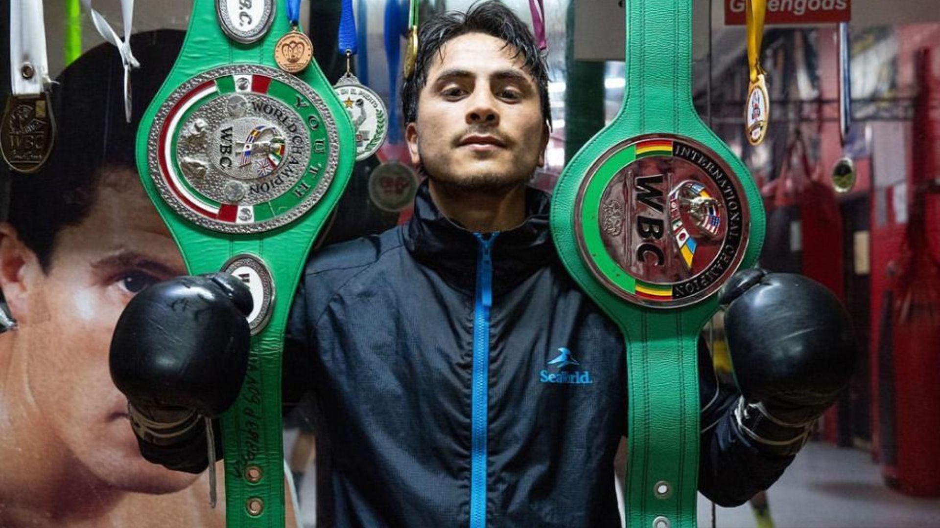 ¿Quién es Víctor Sandoval? El boxeador mexicano que se enfrenta a ...