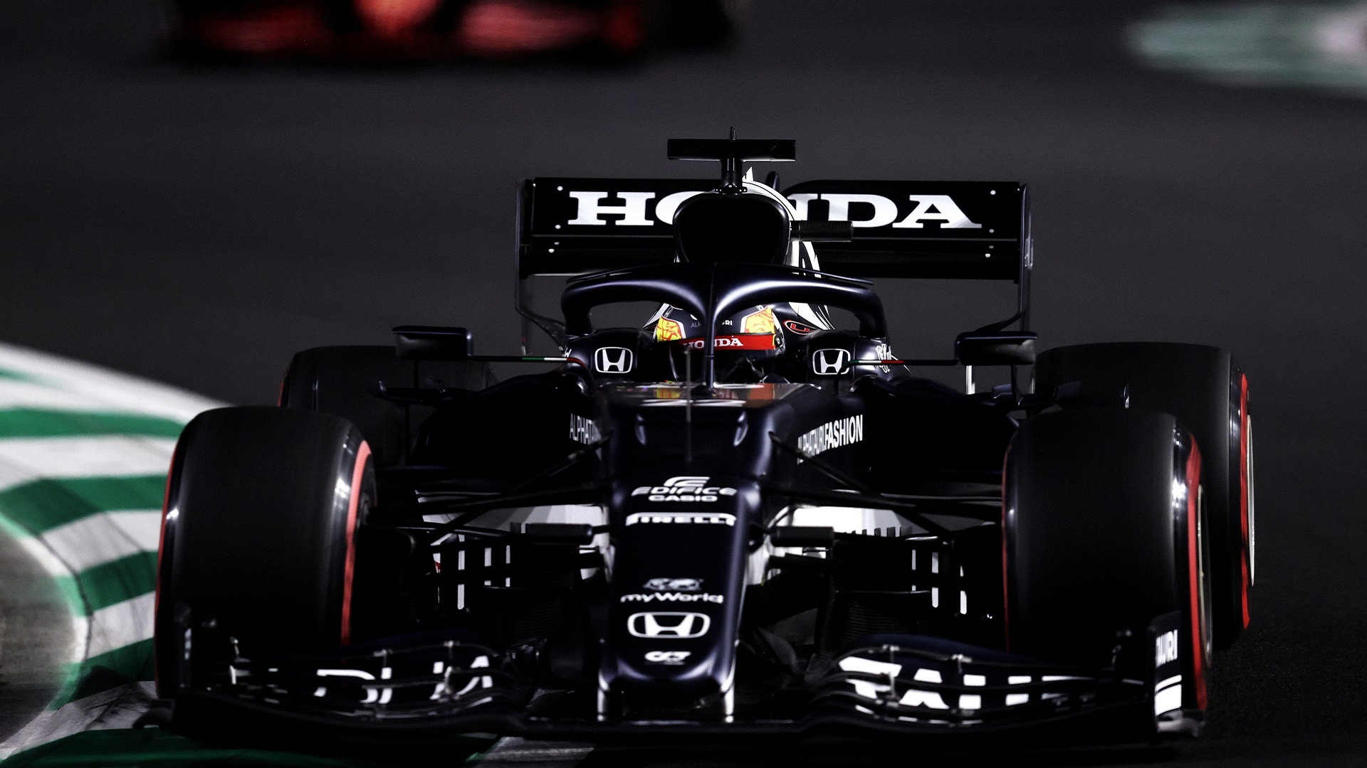 角田裕毅がハードタイヤでトップから0.579秒差の8番手タイム、FP2はメルセデス1-2…サウジアラビアGP｜F1 | DAZN News JP