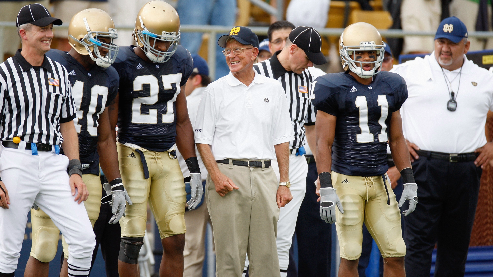Legendary college football coach Lou Holtz passes away at 89 | DAZN News CA