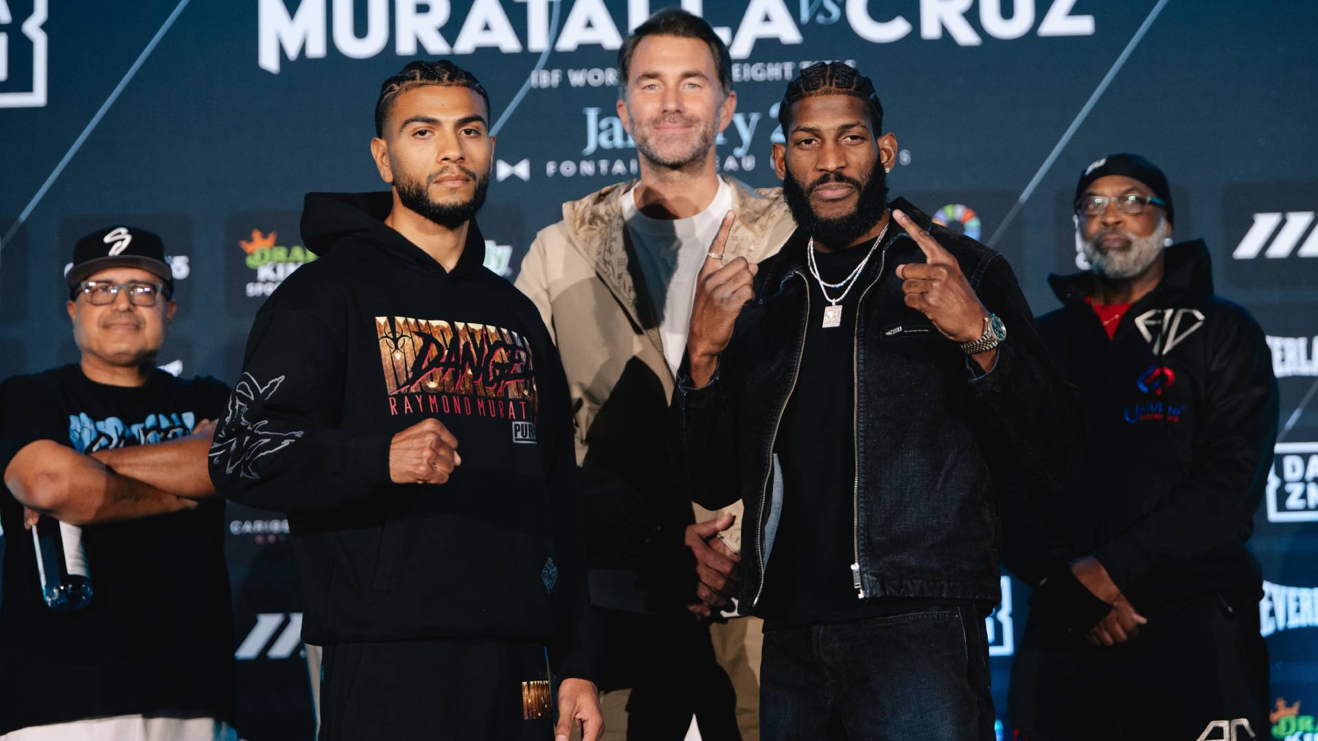 Does Andy Cruz have the edge over Raymond Muratalla? | DAZN News CA