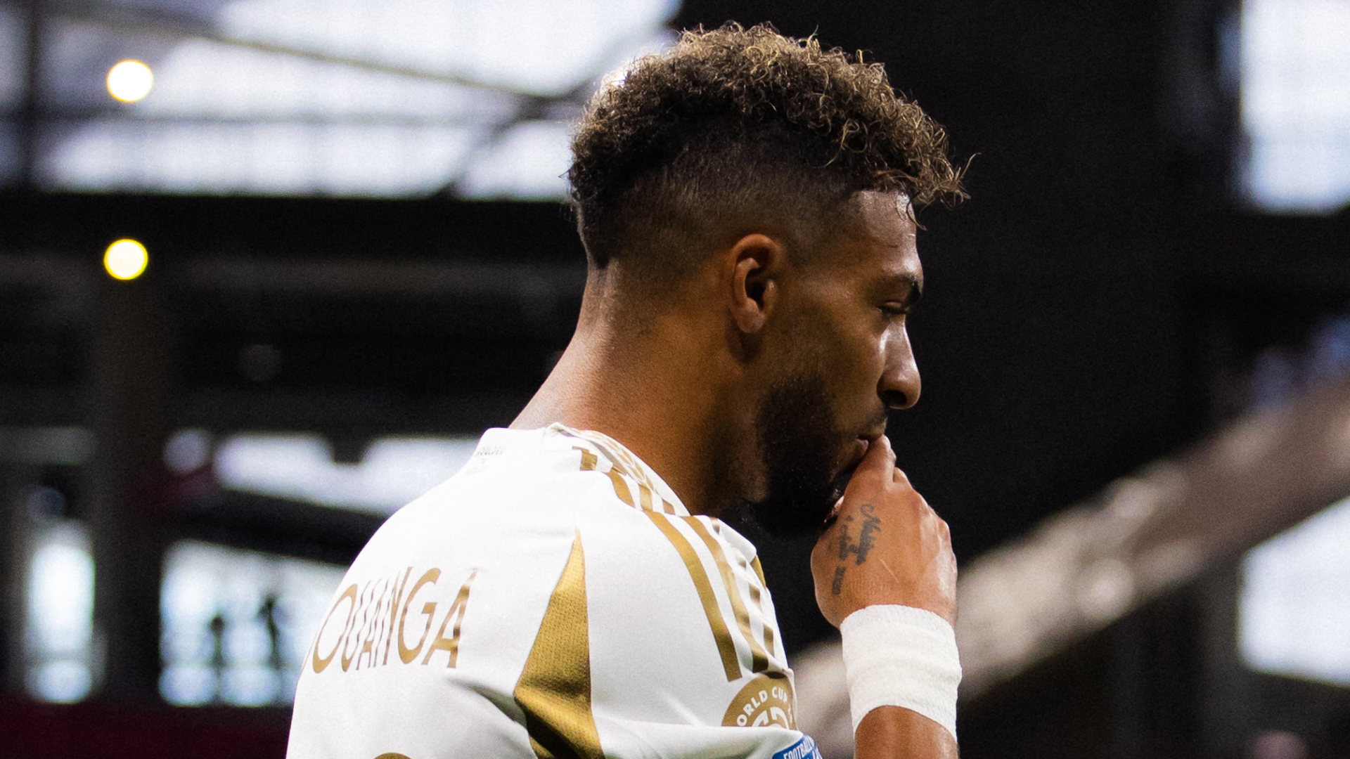 El terrible fallo de Denis Bouanga, goleador de LAFC, ante Chelsea en ...