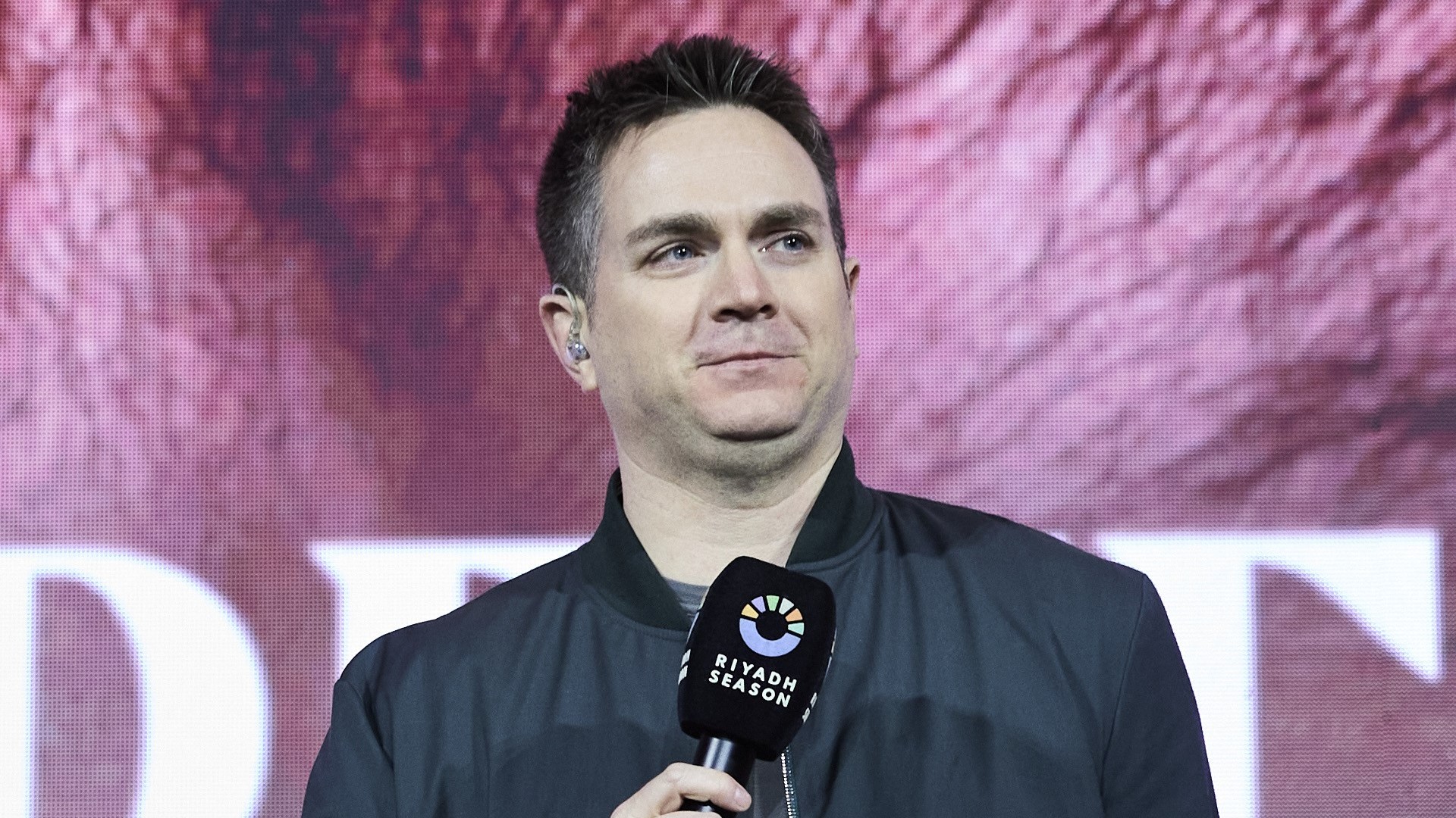 Who is Chris Mannix? Get to know DAZN's broadcast team and stars | DAZN ...