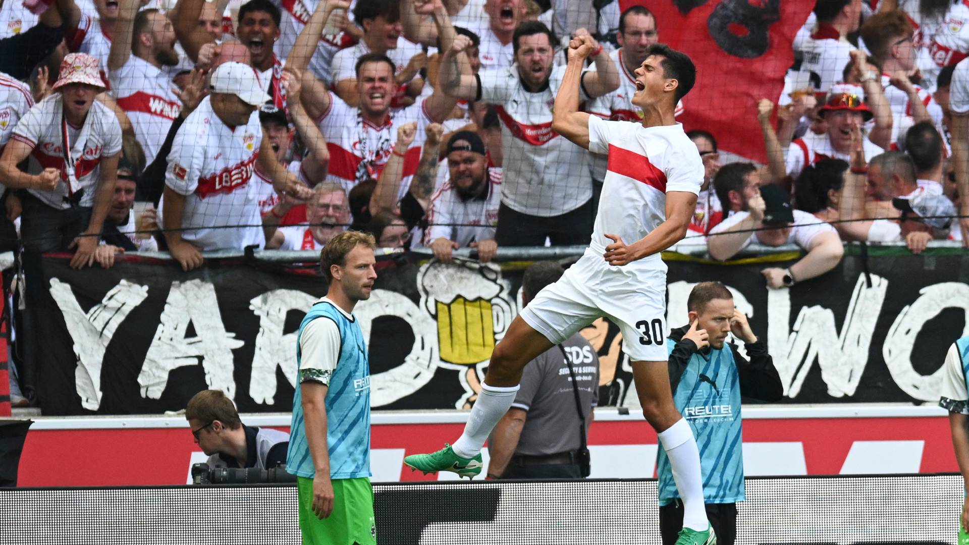 DAZN oder Sky - wo läuft Gladbach gegen Stuttgart heute live? | DAZN ...