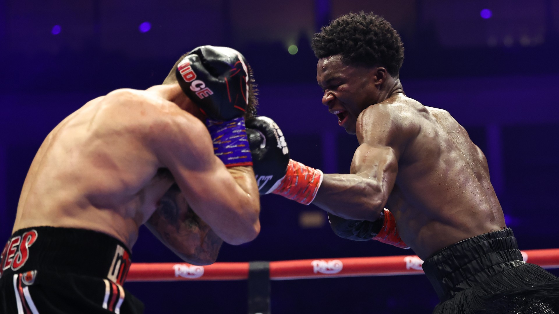 Abdullah Mason becomes the youngest world champion in men's boxing in ...
