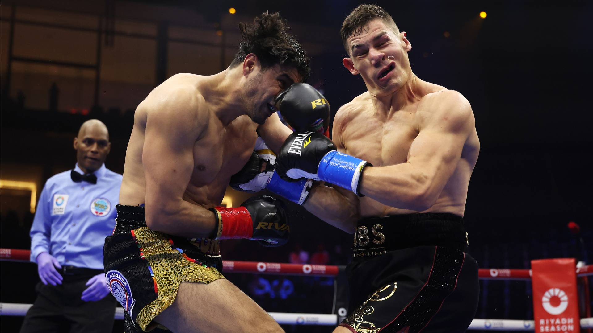 Zurdo Ramirez vs Yuniel Dorticos - Ramirez topples British star to ...