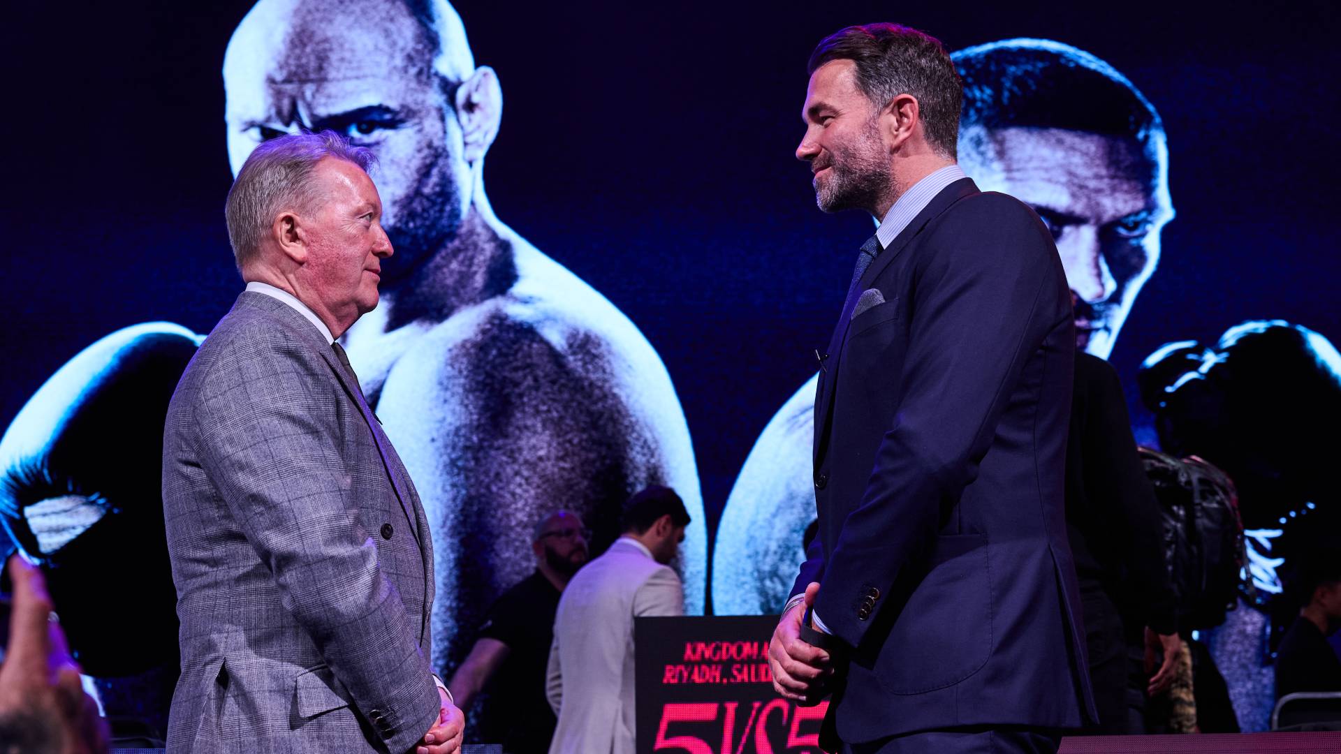 What time is Queensberry vs. Matchroom 5v5 tonight? Start time, running ...