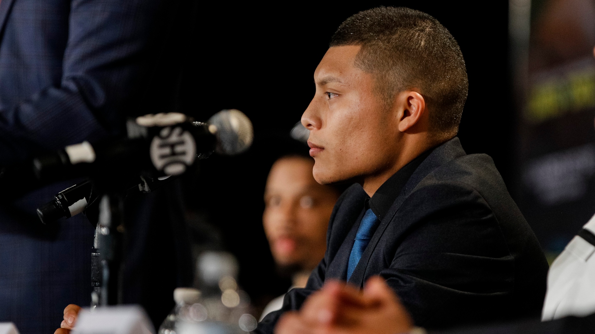 Isaac Cruz va tras las figuras en los ligeros | DAZN News MX