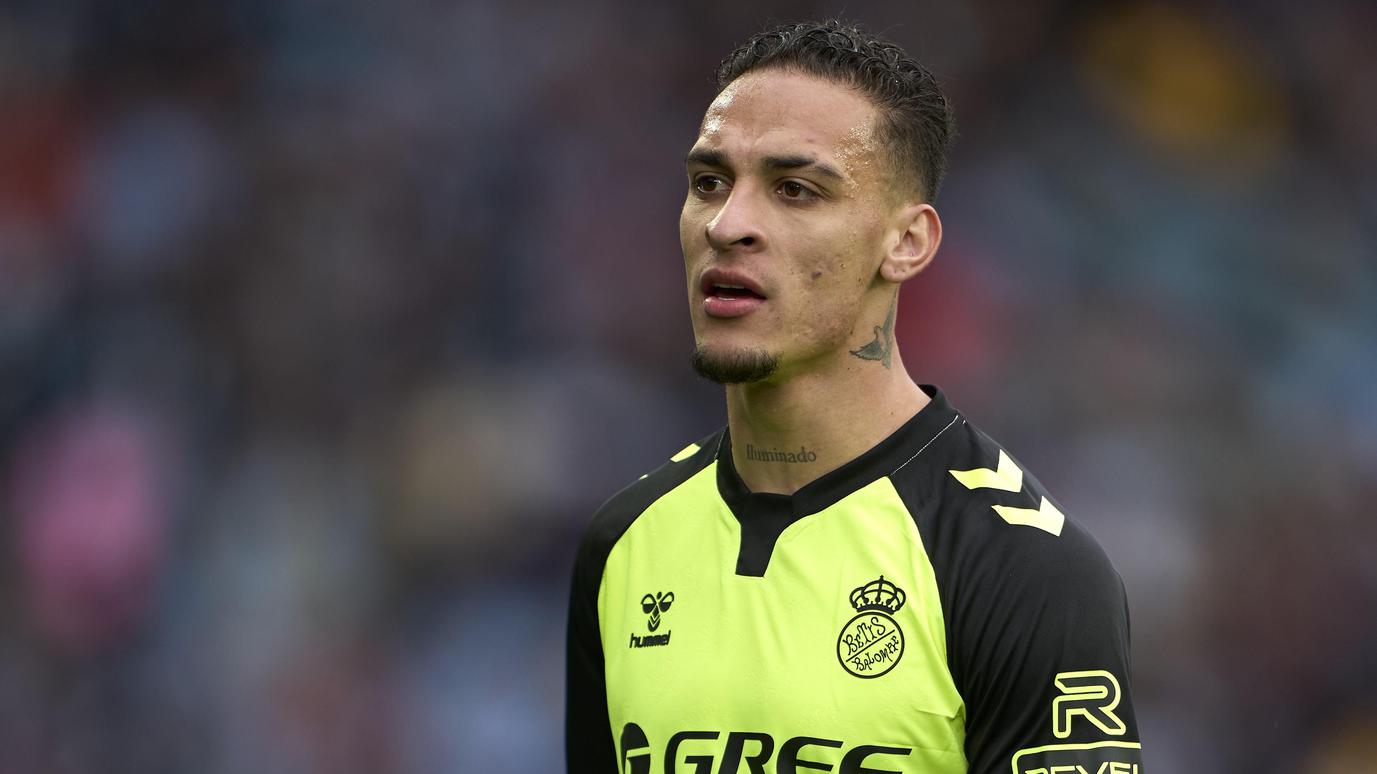 Antony recuerda en DAZN su duro pasado en las fabelas de Brasil y cómo ...