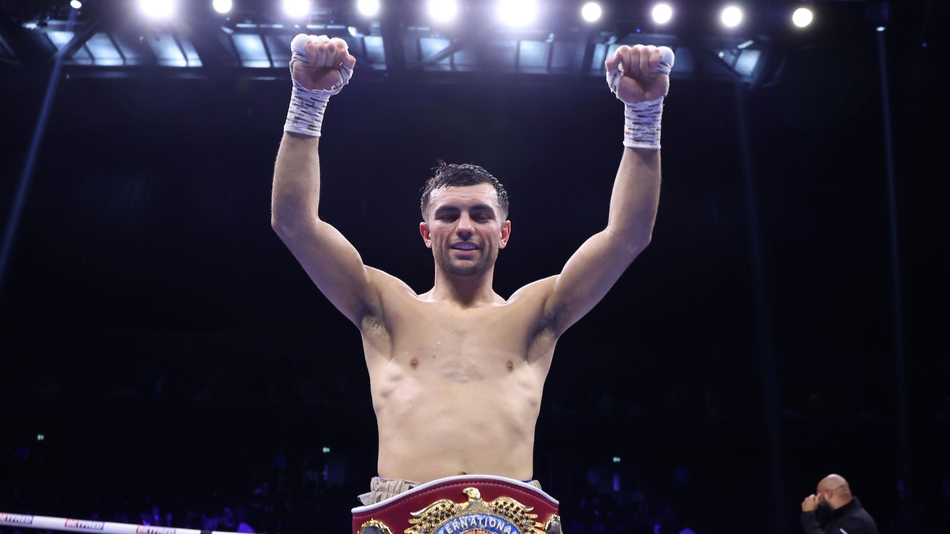 What time is the Jack Catterall vs Arnold Barboza Jr fight tonight ...