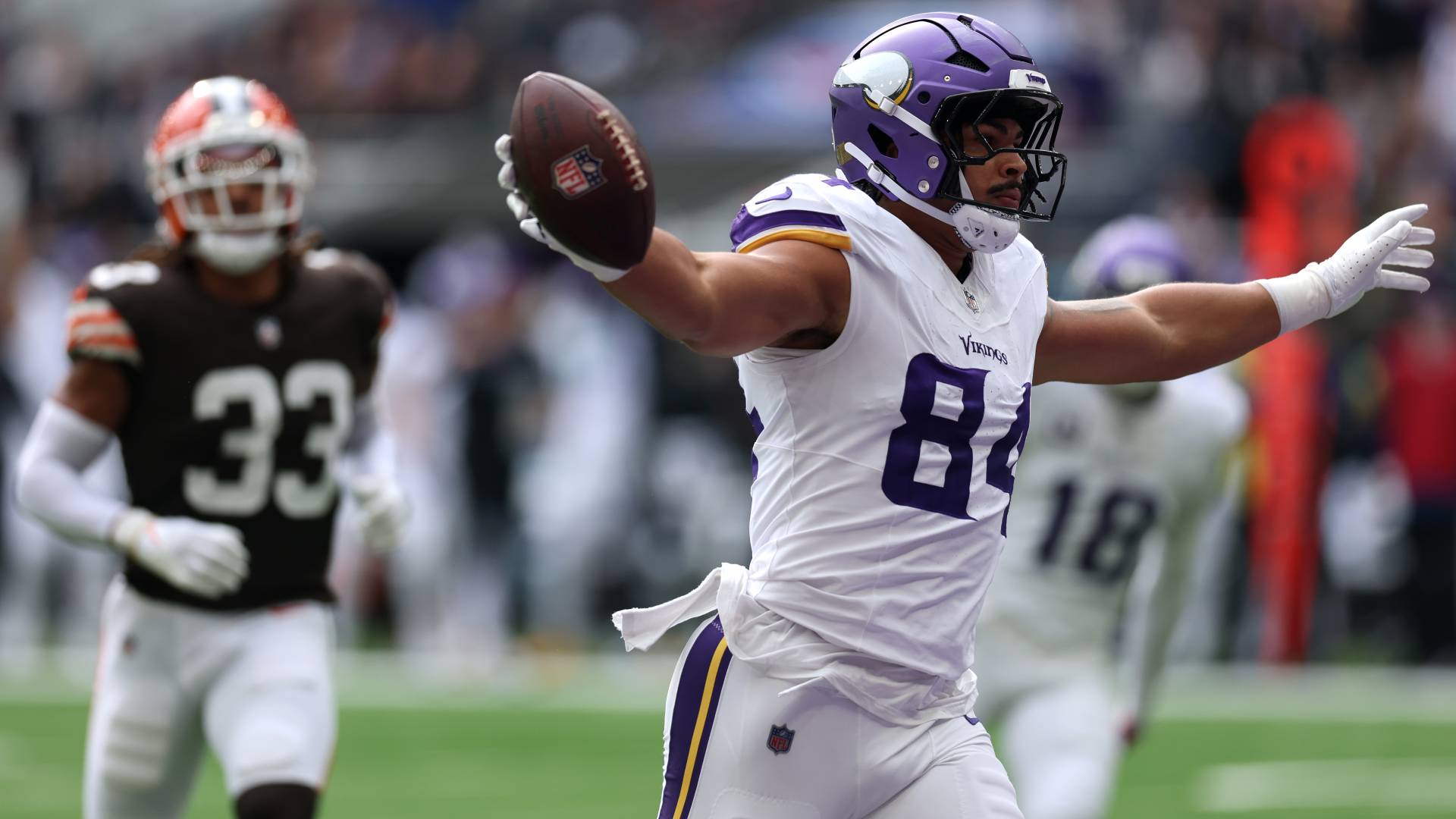 Minnesota Vikings late touchdown snatches win from Cleveland Browns in London | DAZN News US