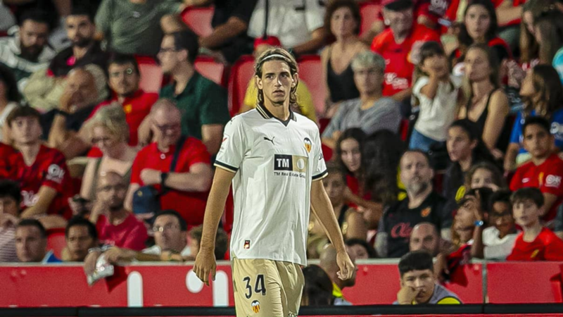 ¿Quien es Yarek Gasiorowski y cómo juega? La nueva perla de la cantera ...