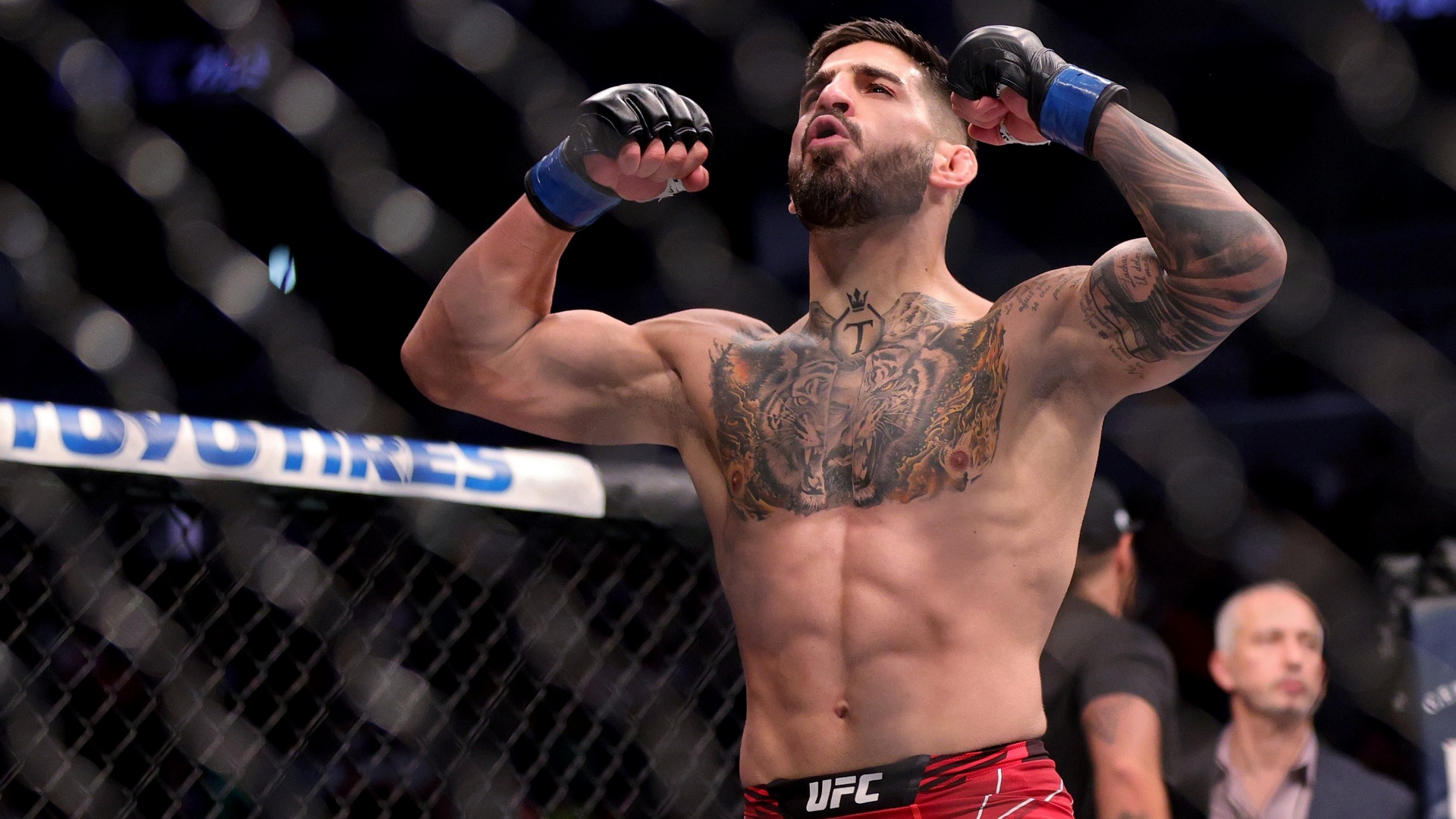 Topuria vs. Oliveira im TV und LIVE-STREAM sehen | DAZN News DE