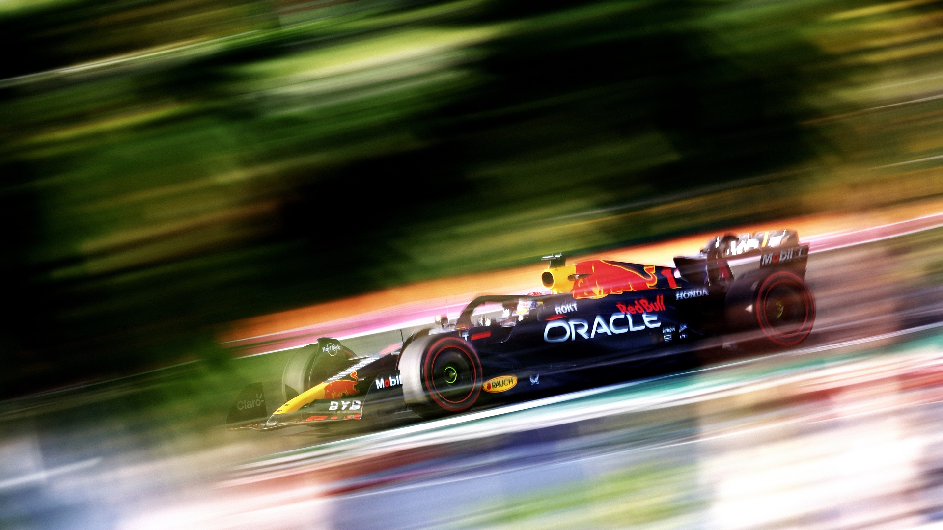 サウジアラビアGPのFP1最速はフェルスタッペン！レッドブル1－2、アストンマーティン3－4、メルセデス5－6…角田裕毅10番手｜F1 | DAZN News JP