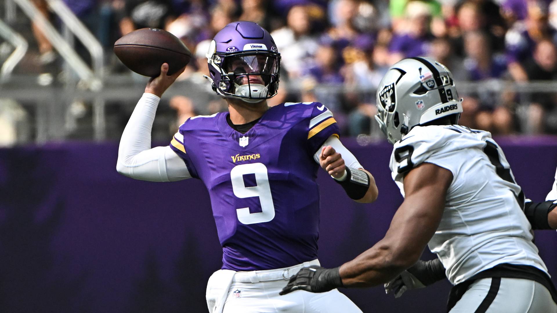 Vikings quarterback J.J. McCarthy out for a couple weeks with an ankle injury | DAZN News US