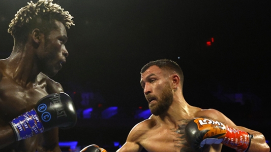 Vasiliy Lomachenko dazzles in dominating unanimous decision win over ...