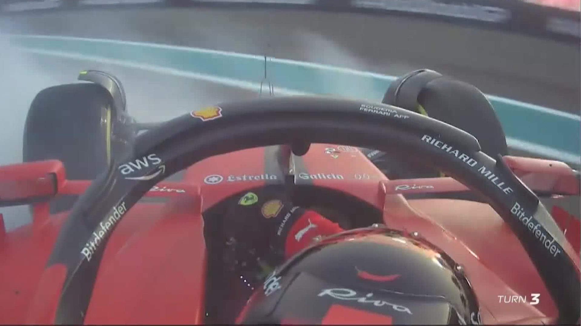 ¡Carlos Sainz y su accidente en los Libres 2 del GP de Abu Dhabi 2023! Bandera roja tras perder ...
