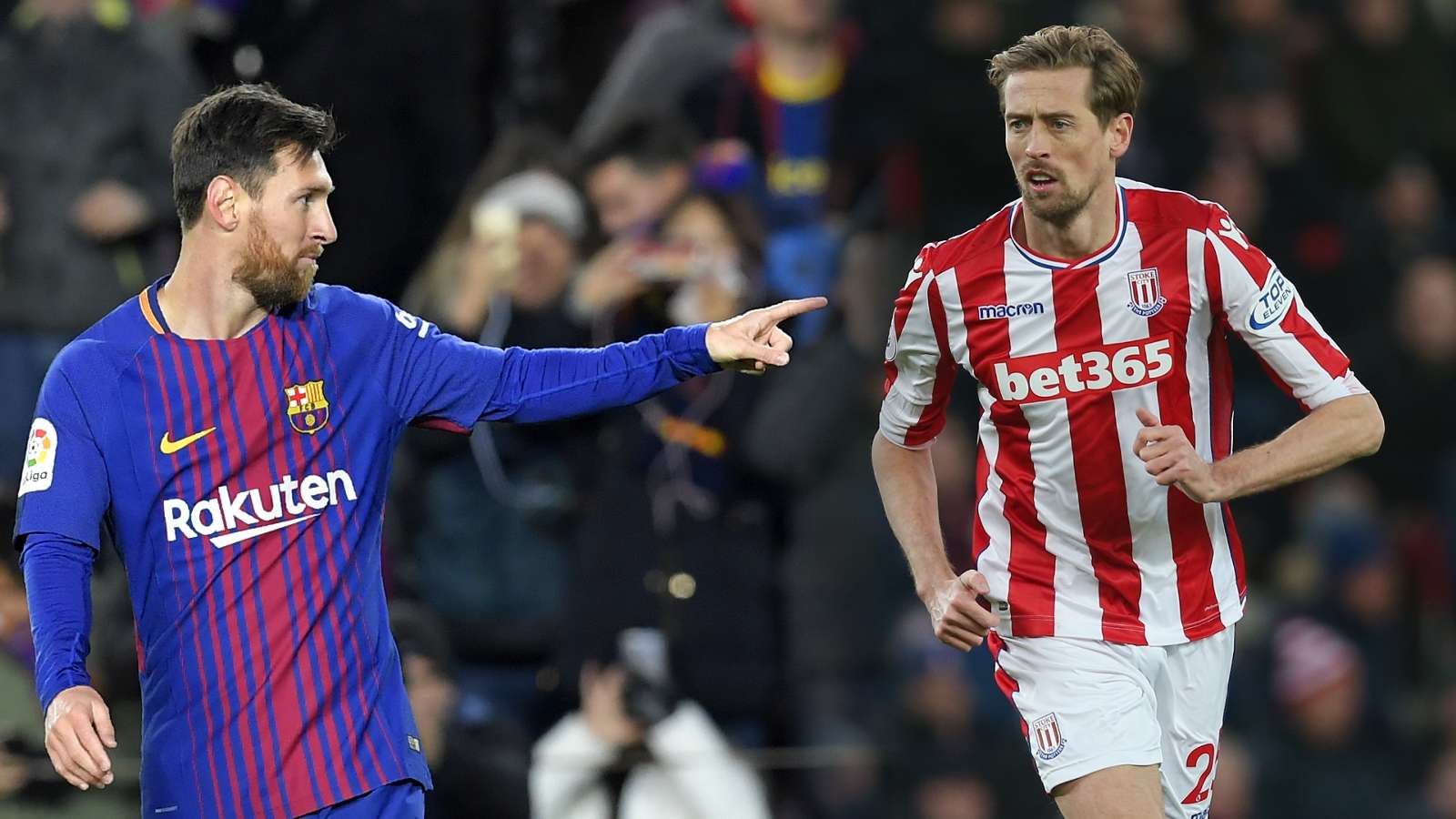 Who are the tallest and smallest footballers playing right now and of ...