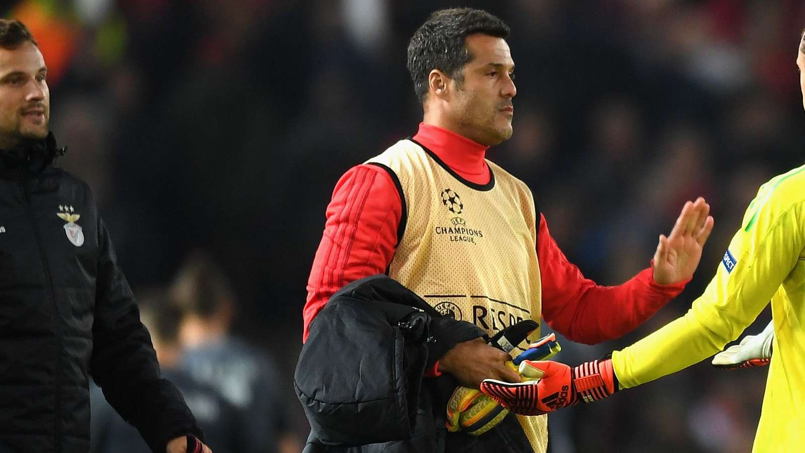 Goleiro Júlio César, hoje no Benfica, anuncia fim da carreira | Goal.com
