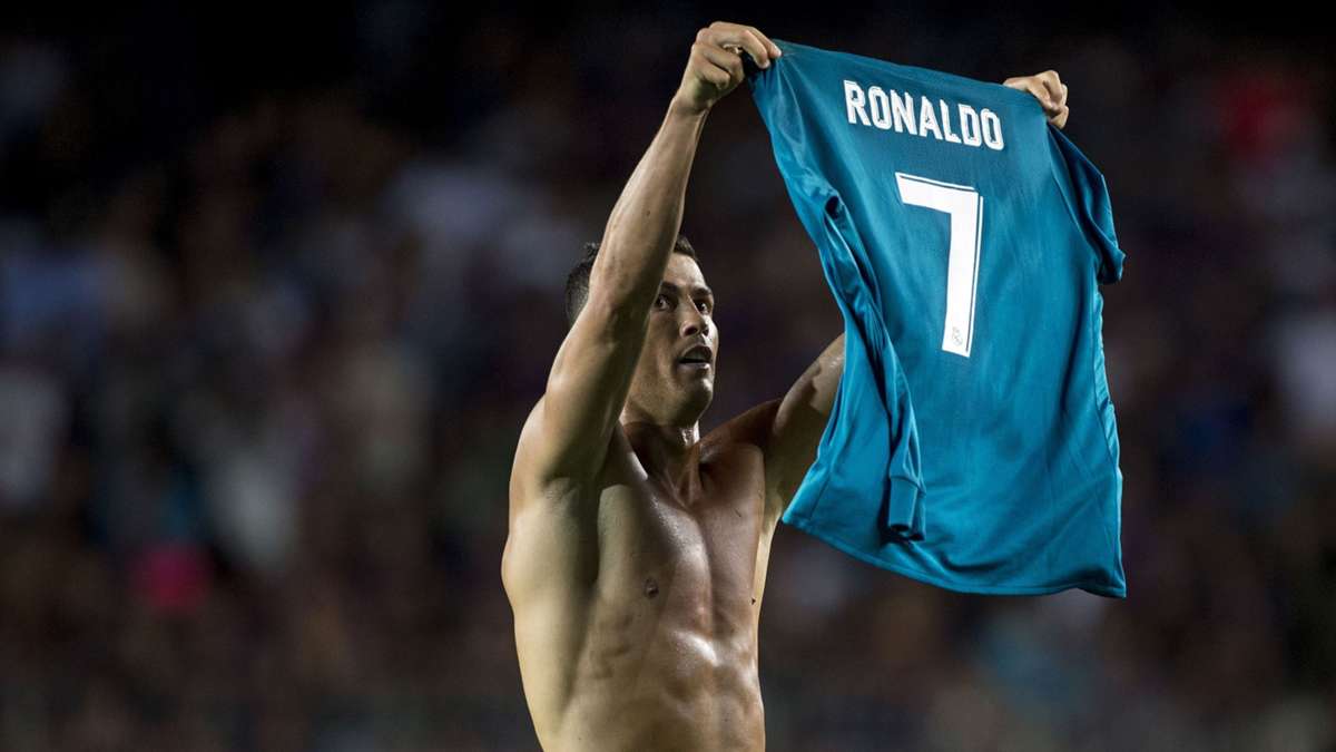 No Camp Nou, Cristiano Ronaldo é melhor que Messi | Goal.com