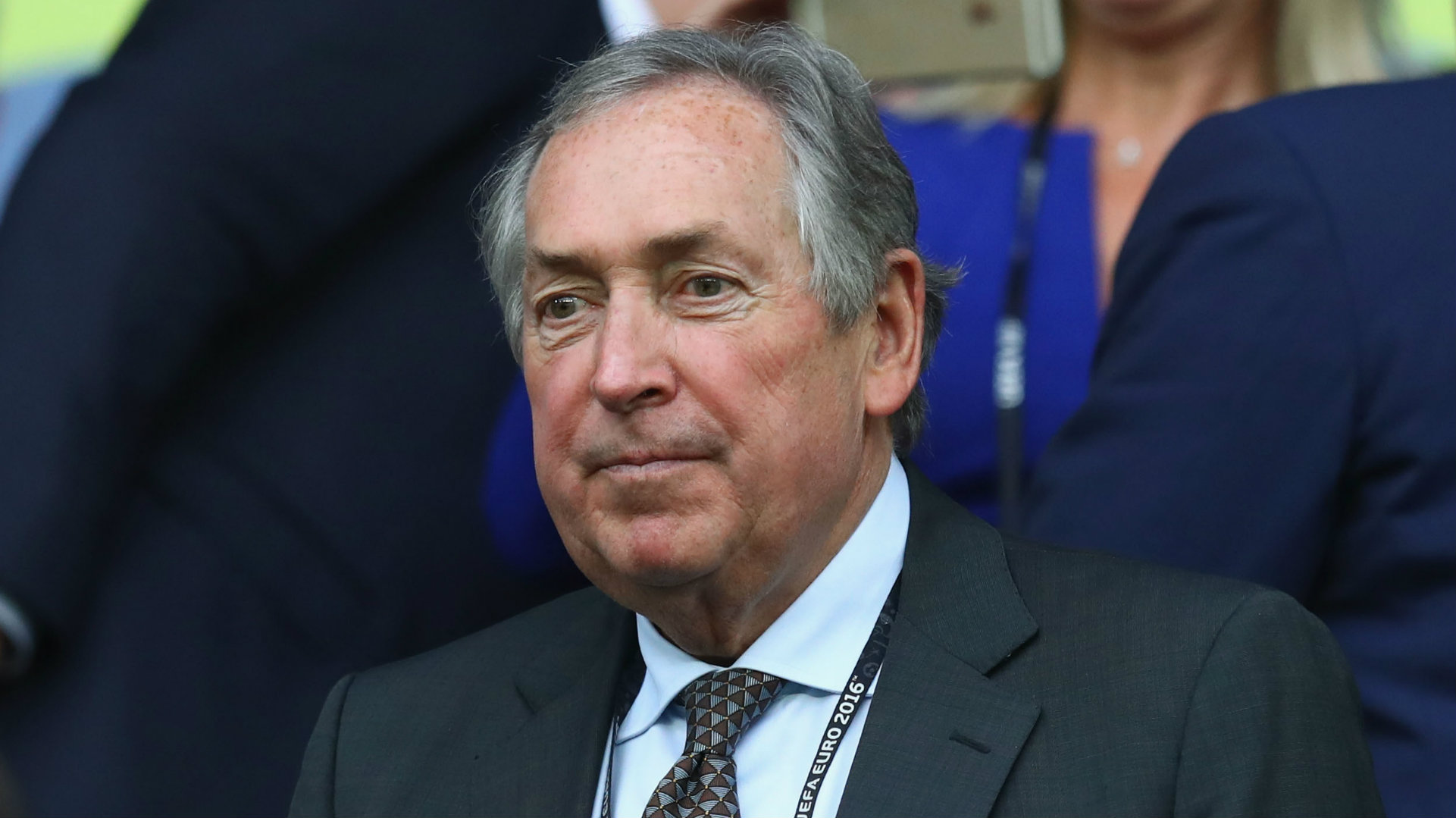 Former Liverpool & Lyon boss Houllier has died at the age of 73 ...