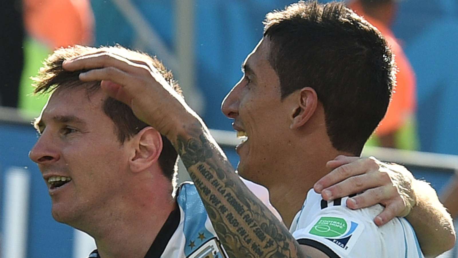 Messi tenta convencer Di Maria a assinar com o Barcelona | Goal.com