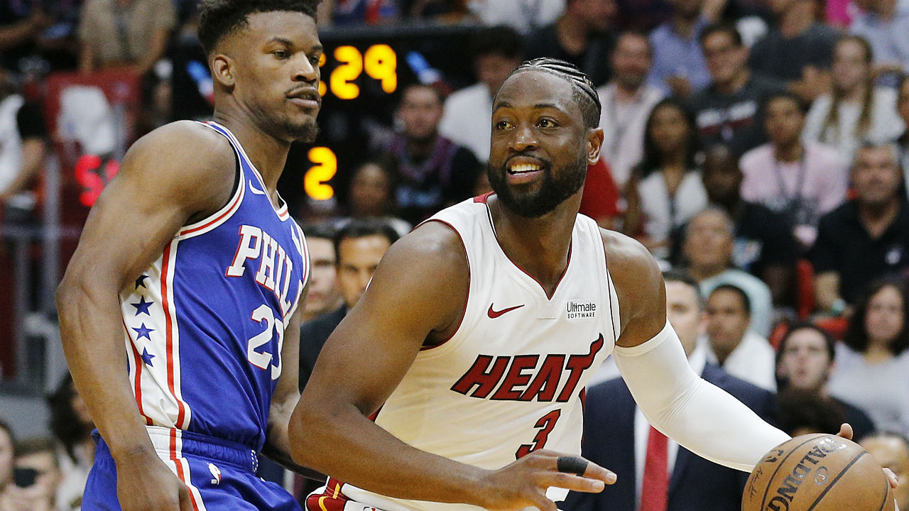 Dwyane Wade puts on a show in his final game in Miami, scoring 30 ...