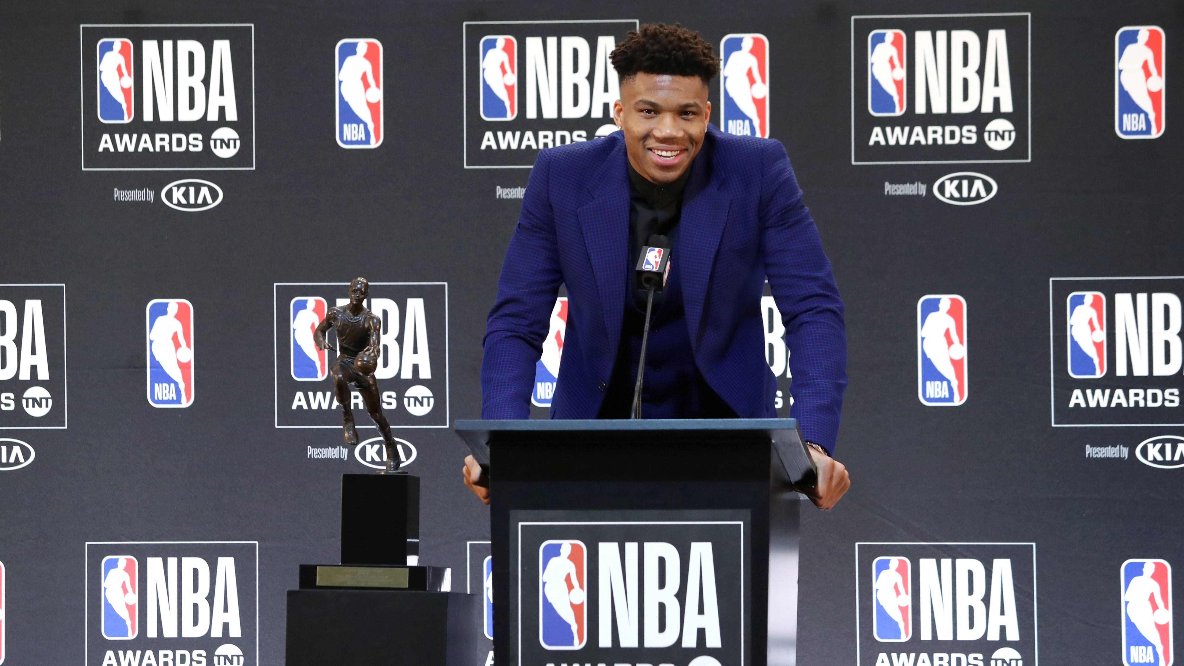 NBA Awards 2019: Fast Facts on Giannis' Antetokounmpo's 2018-19 MVP ...