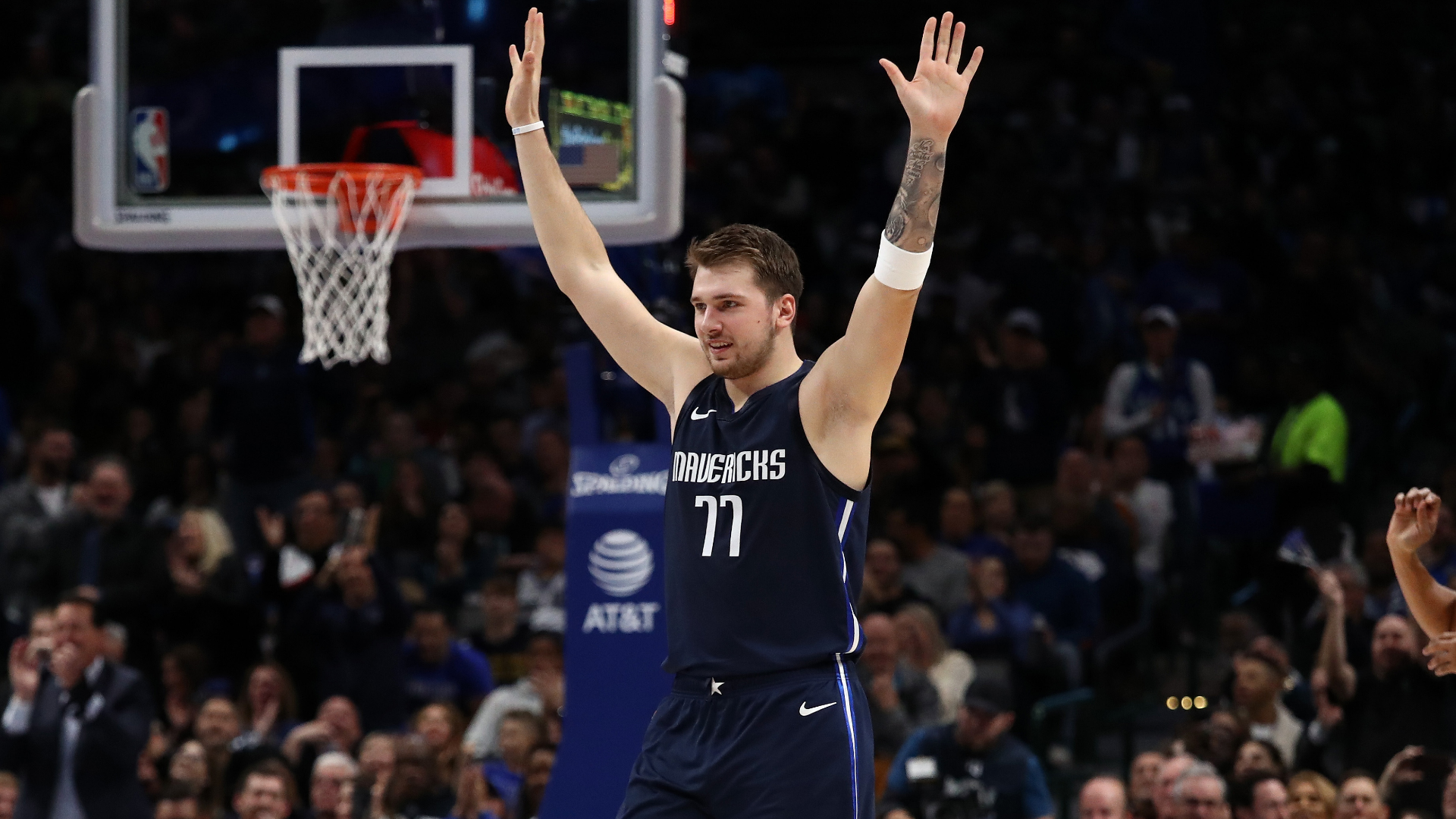 Luka Doncic continues historic run, sparks Dallas Mavericks to 42-point ...