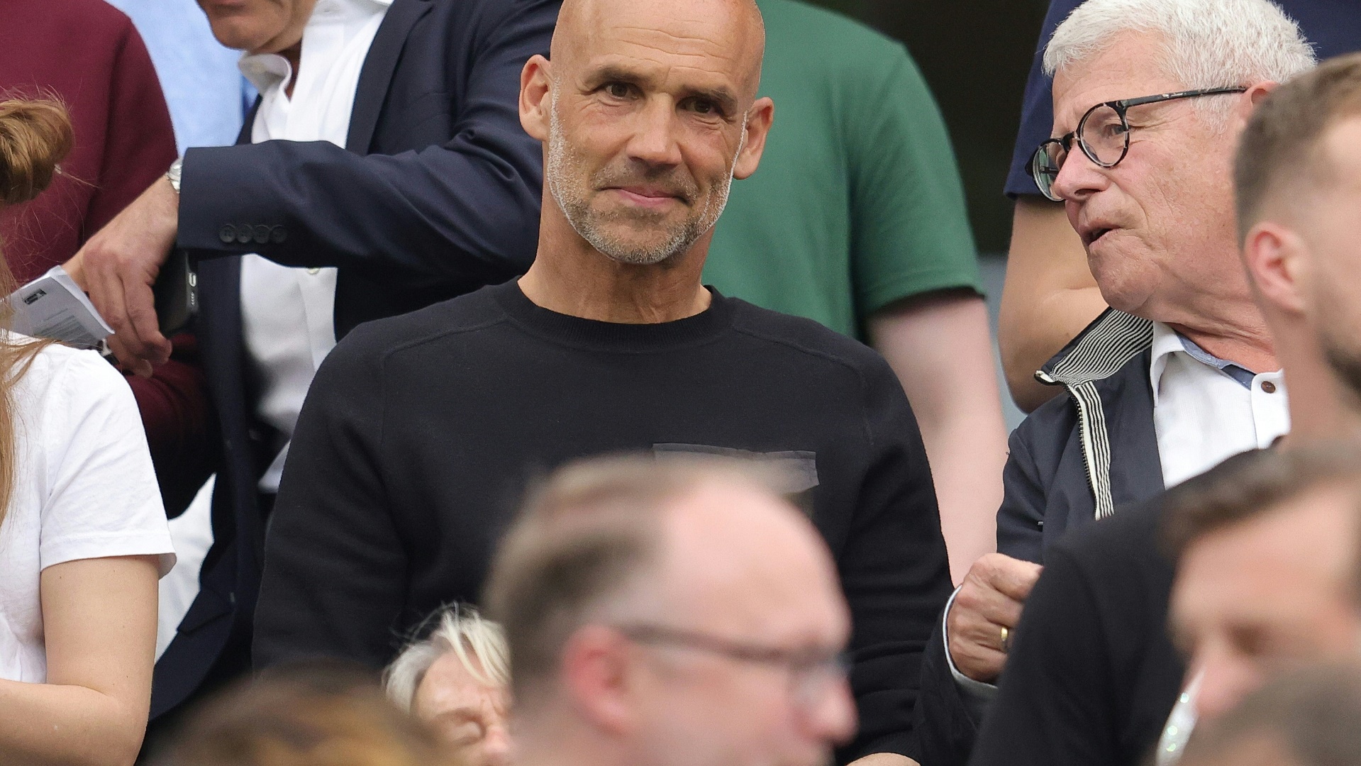 VfL-Coach Letsch hofft: "Relegation im Fernsehen anschauen" | DAZN News DE