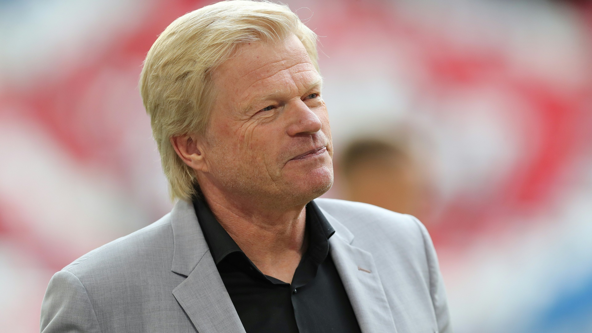 Vor Aufsichtsratssitzung: Kahn gibt sich gelassen | DAZN News DE