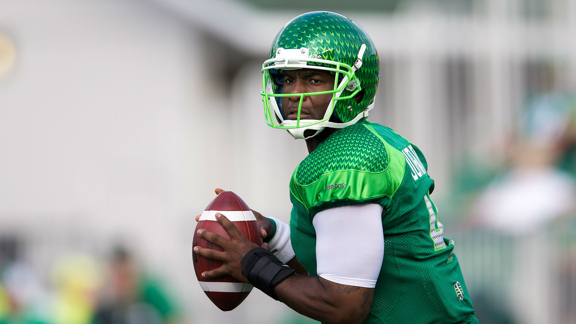 Darian Durant retires from CFL, leaves Blue Bombers 'extremely ...