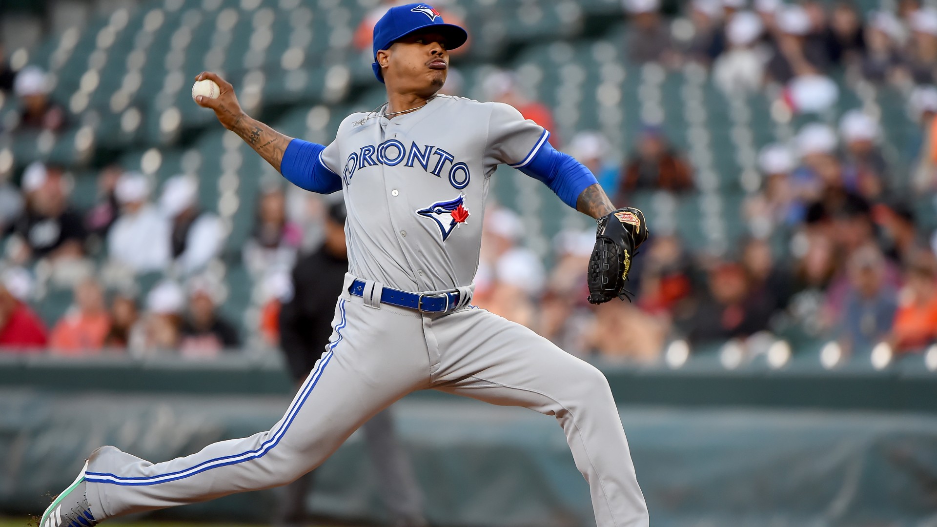 Blue Jays pitcher Marcus Stroman leaves game with left shoulder cramp ...