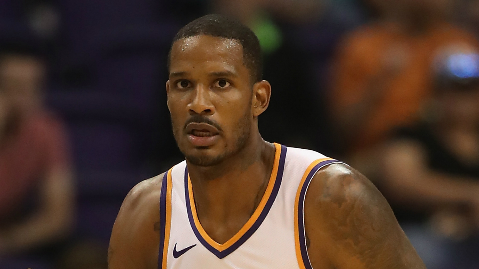 Kings' Trevor Ariza to miss remainder of preseason after back procedure ...