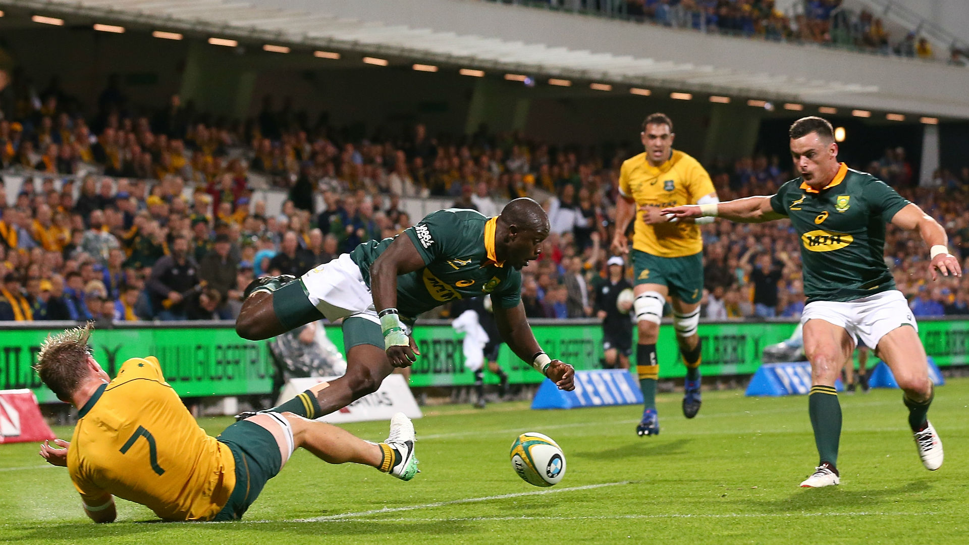 South Africa's Rugby Championship hopes dealt a blow in pulsating ...