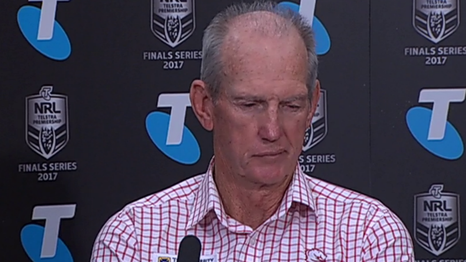 WATCH: Wayne Bennett refuses to answer reporter's line of questioning ...