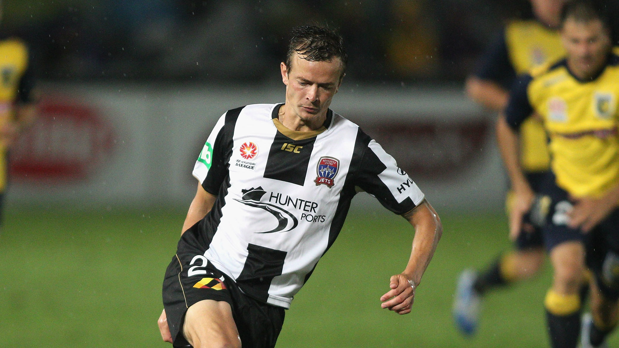 WATCH: Ryan Griffiths tells Wanderers fans not to write him off ...