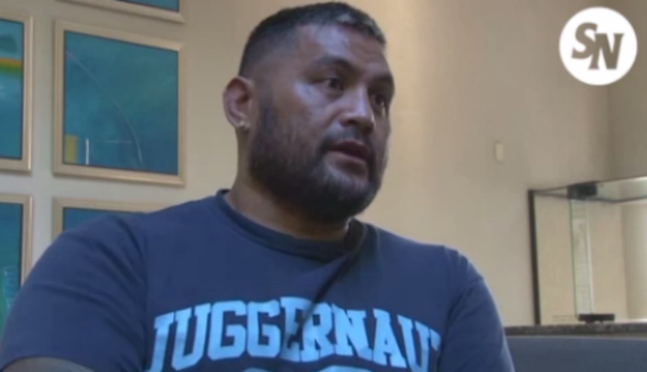 Video: How losing 11kg in a day helped Mark Hunt open his eyes ...
