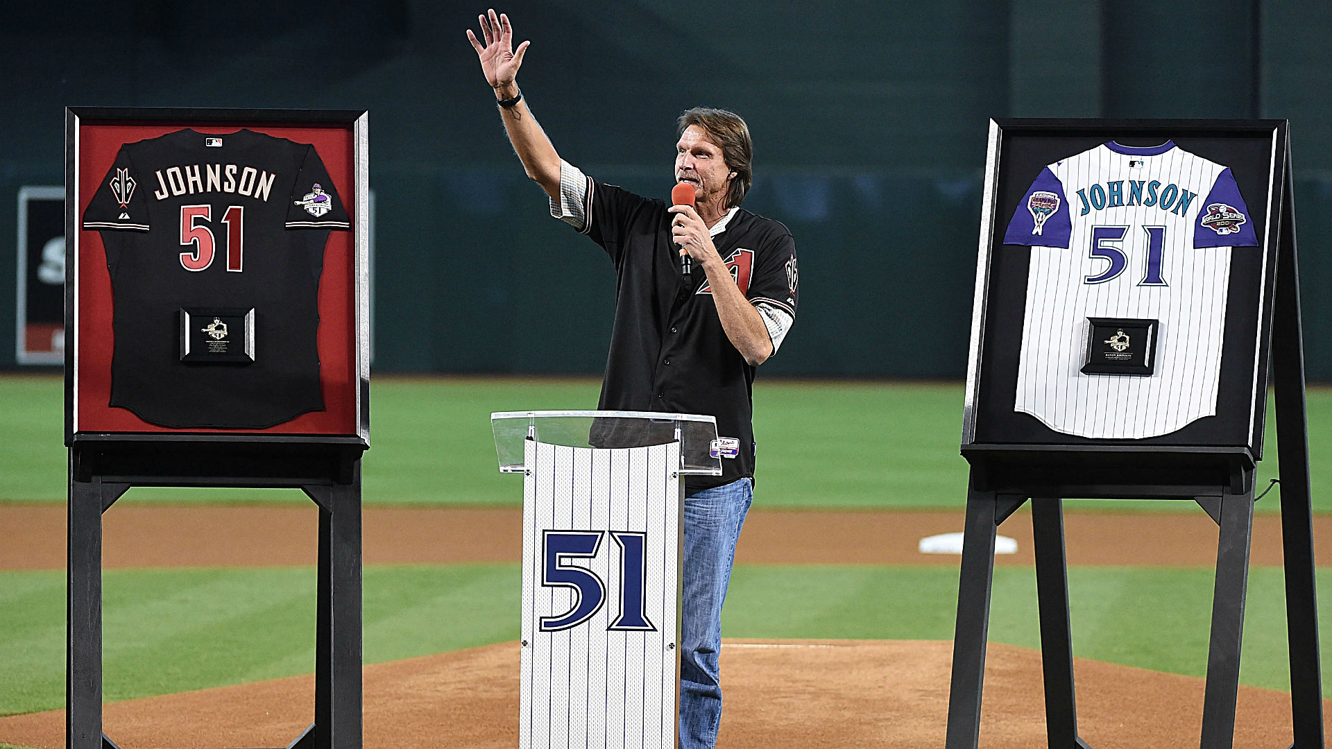 Randy Johnson gets number retired by Diamondbacks, rocks out on drums ...