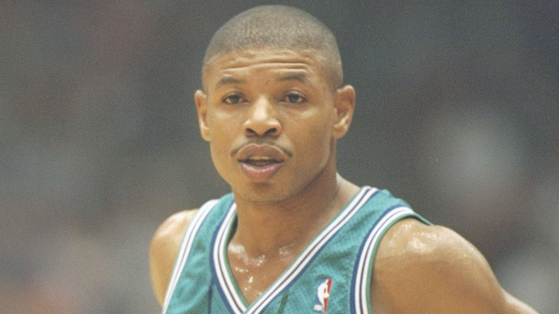 Hornets fan favorite Muggsy Bogues scores big moment for NBA's little ...