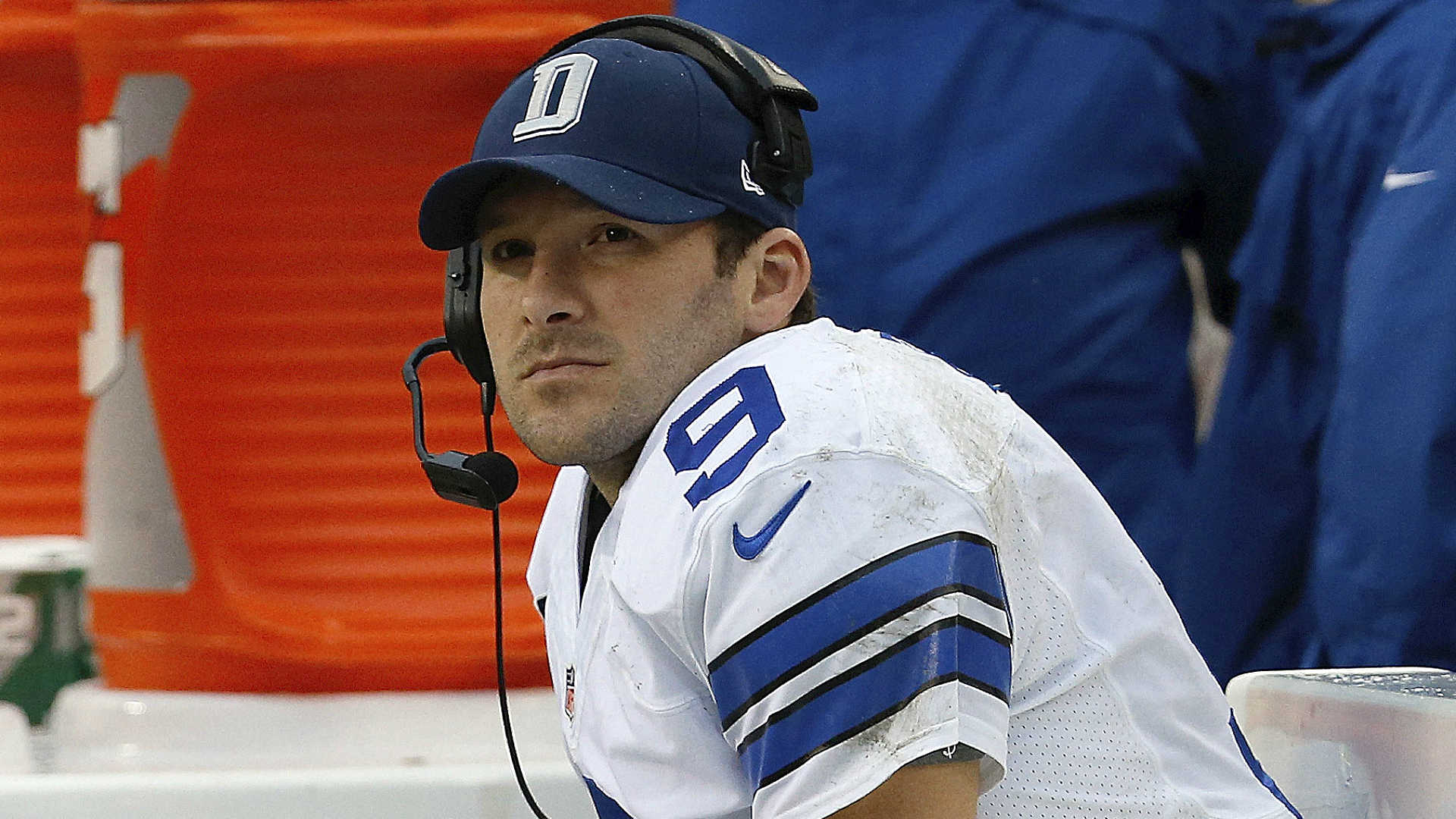 Cowboy down: QB Tony Romo has herniated disc, will miss rest of season ...