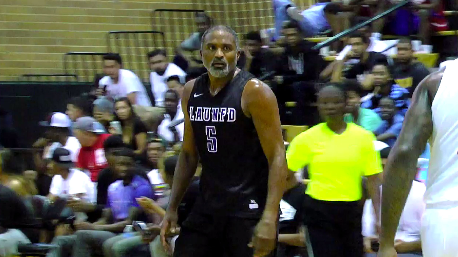 Cuttino Mobley still has game at age 39 — gray beard and all | Sporting ...