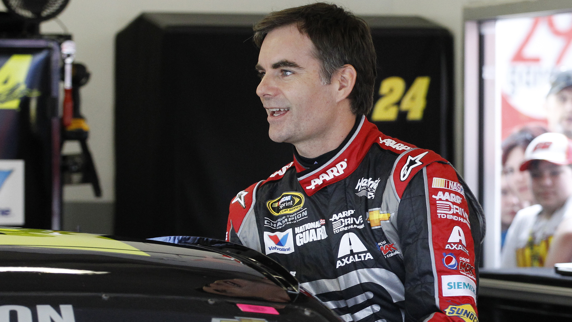 Forget retirement, Jeff Gordon focused on fifth Cup title | Sporting News