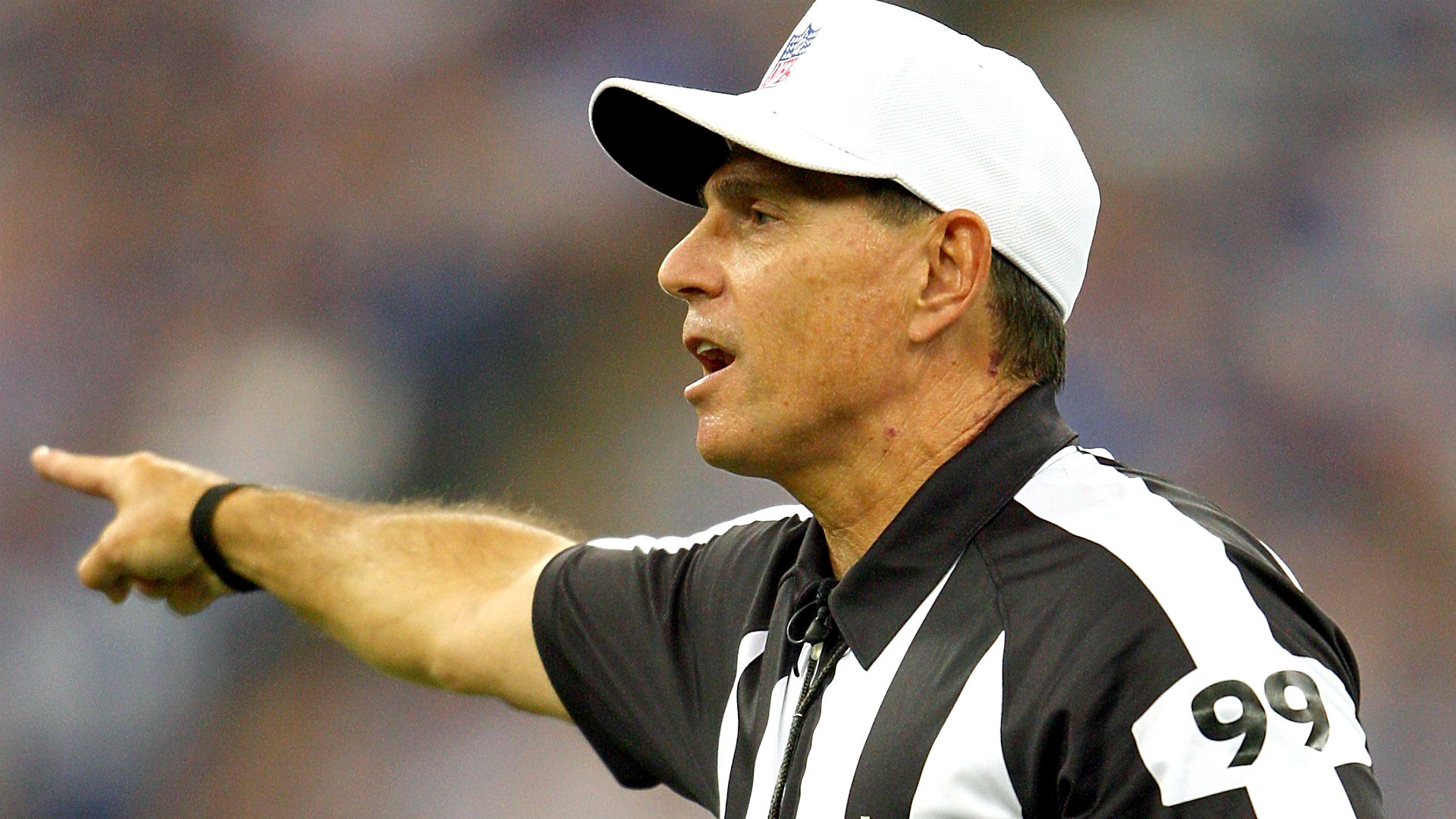 NFL referee explains Michael Gallup's pass interference penalty in ...