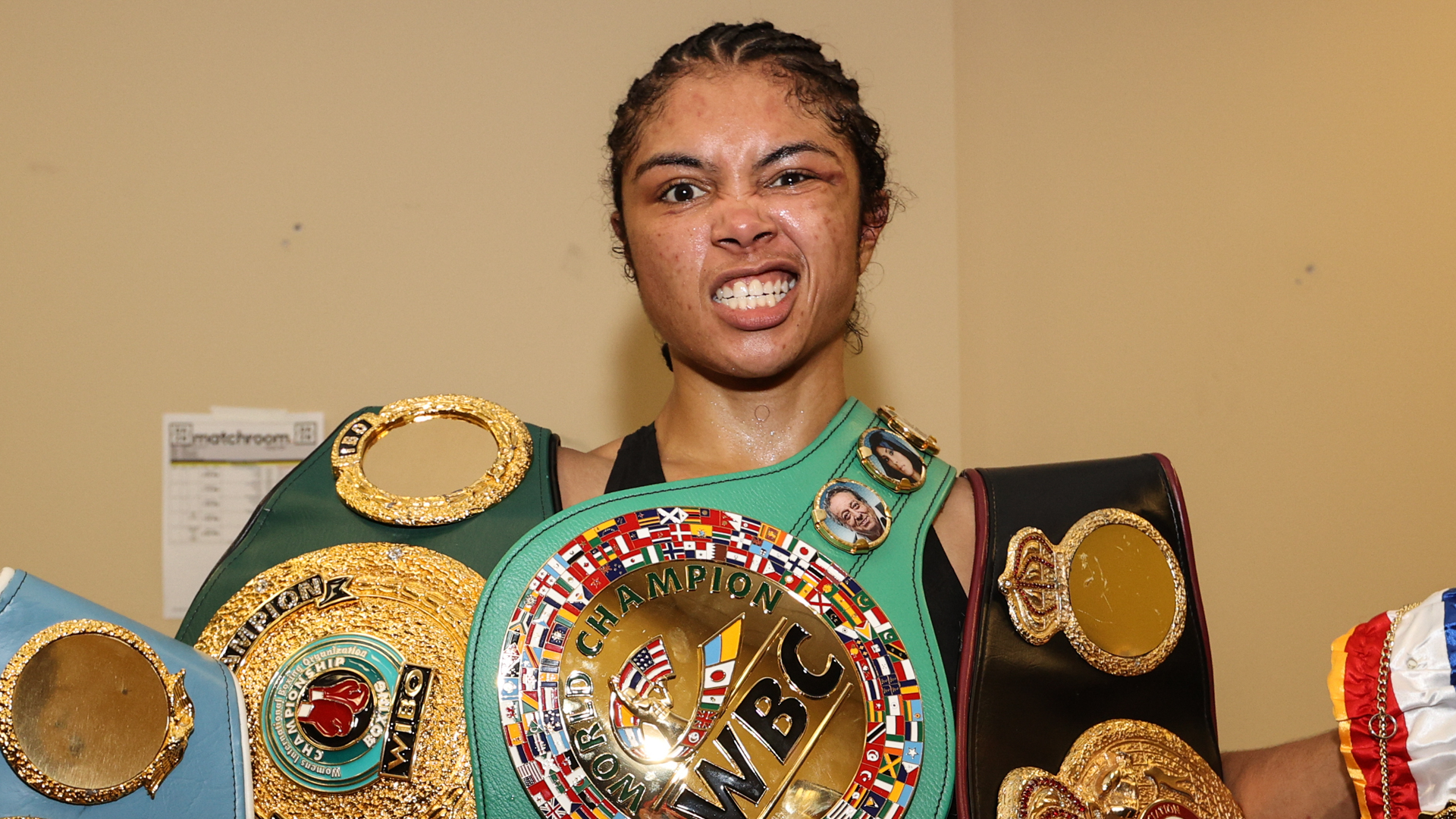 Jessica McCaskill upsets Cecilia Brækhus to become new undisputed ...