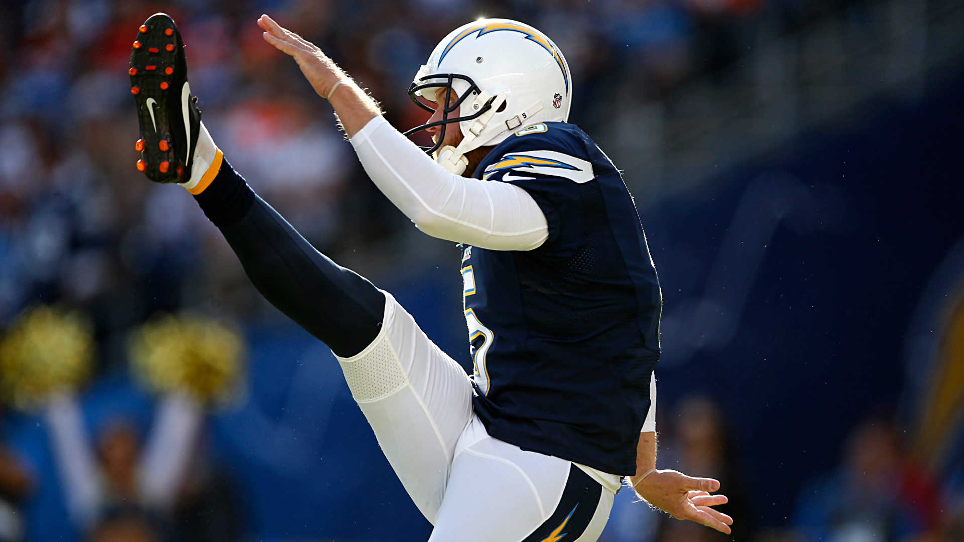 Former Chargers punter Mike Scifres helping Cowboys specialists ...