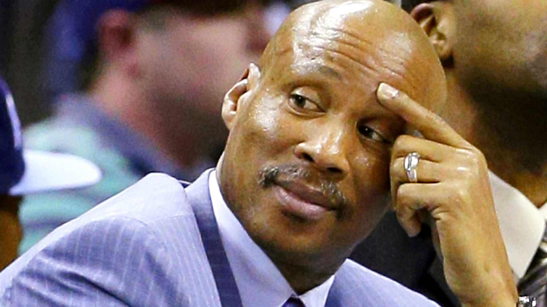 LA Lakers finally confirm Byron Scott is new coach | Sporting News