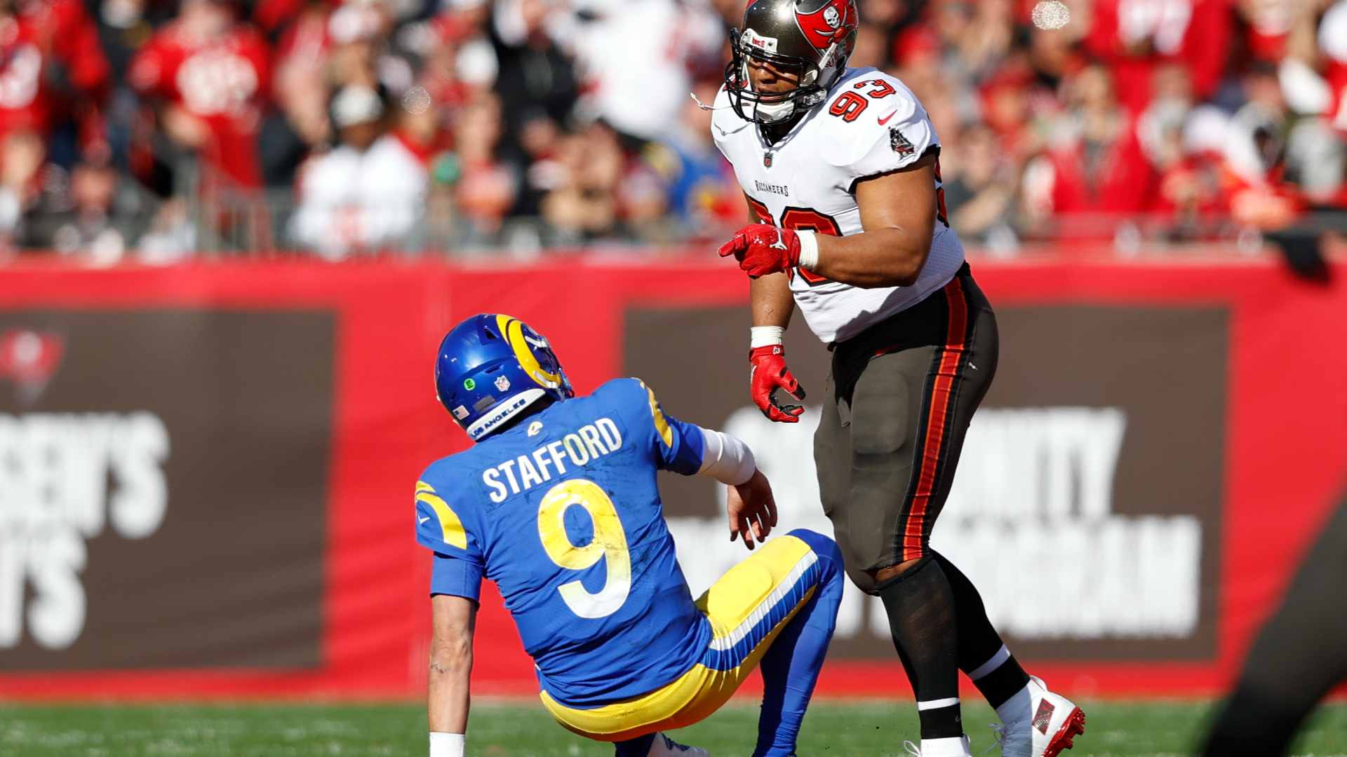 Rams' Matthew Stafford stumped as to why Bucs' Ndamukong Suh dislikes ... Rams' Matthew Stafford stumped as to why Bucs' Ndamukong Suh dislikes ...