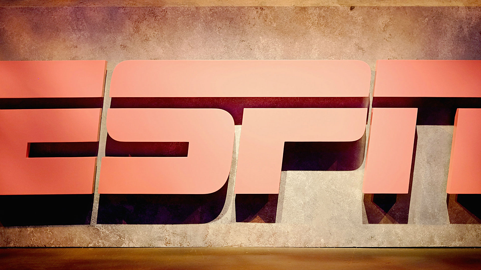 ESPN shakes up 'SportsCenter,' puts several big names in new roles ...