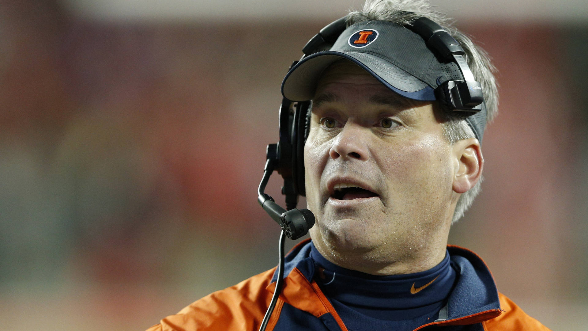 Illinois players defend Tim Beckman amid player mistreatment ...