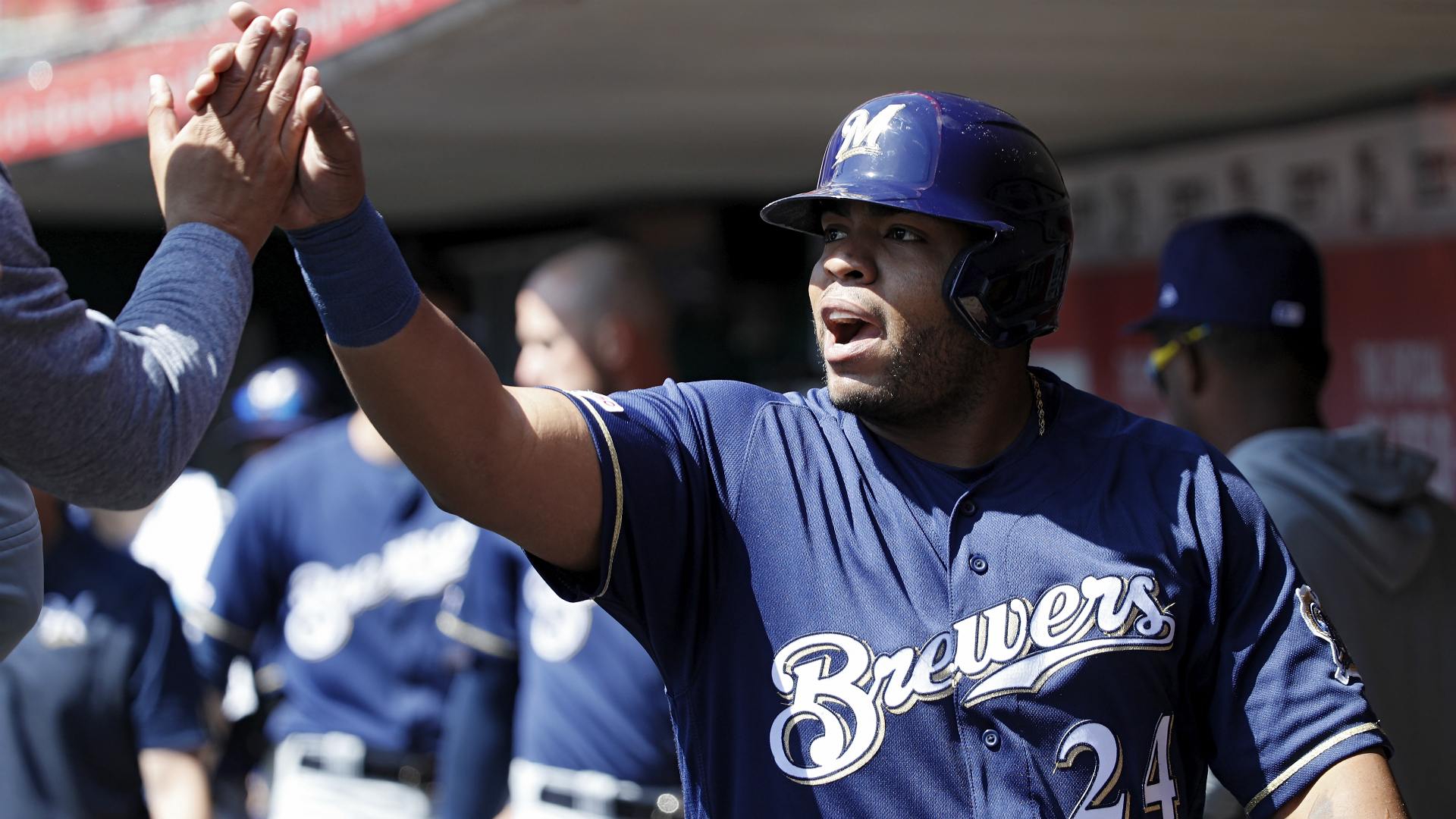 Jesus Aguilar lifts Brewers, and the other coolest things in baseball ...